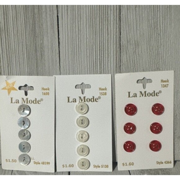 La Mode | Accessories | 3 Vintage La Mode Buttons 38 9mm Sewing Crafts ...